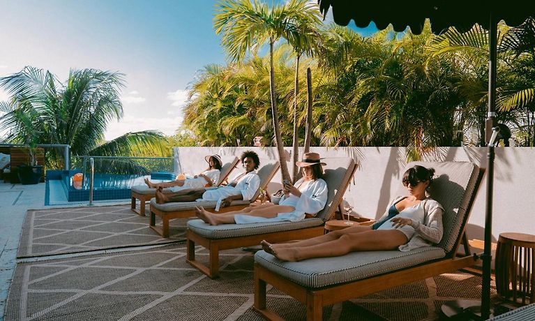 KAYAK MIAMI BEACH (ADULTS ONLY) HOTEL